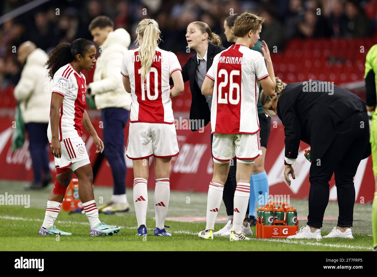 AMSTERDAM - Ajax coach Suzanne Bakker during the UEFA women's Champions ...
