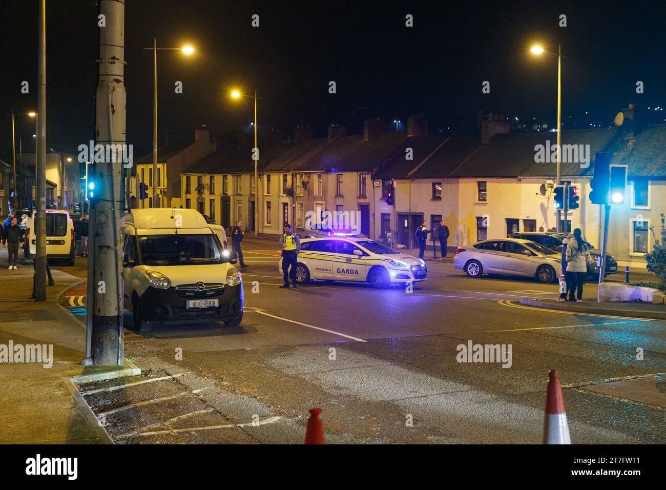 Undercover communication hi-res stock photography and images - Alamy