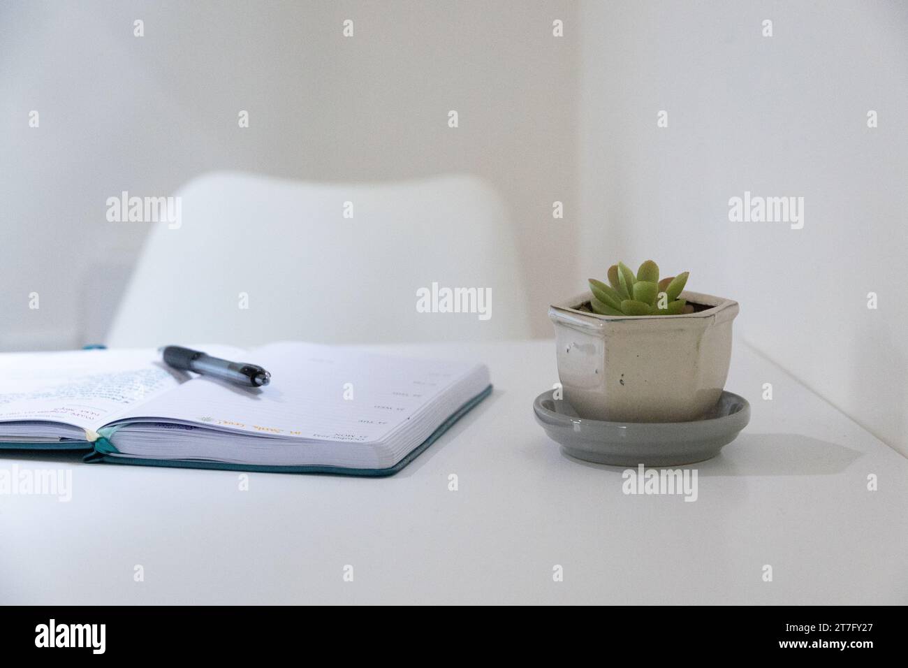 Notebook planner hi-res stock photography and images - Alamy