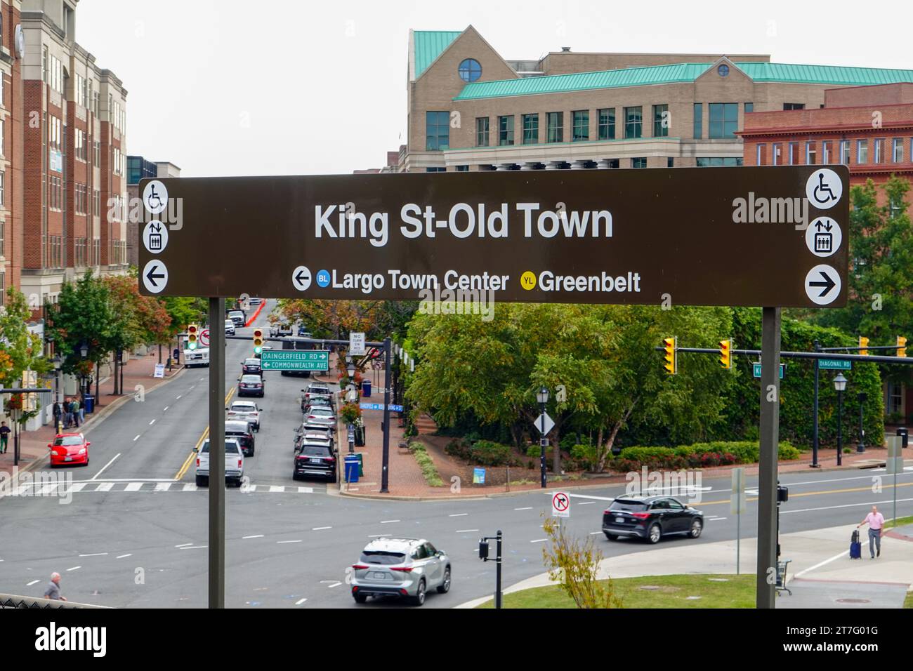 Washington, DC metro line sign for King Street-Old Town station ...