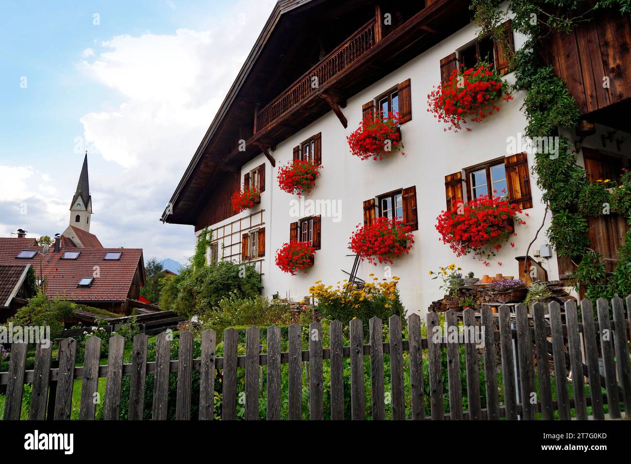 German architecture home farmhouse hi-res stock photography and images ...