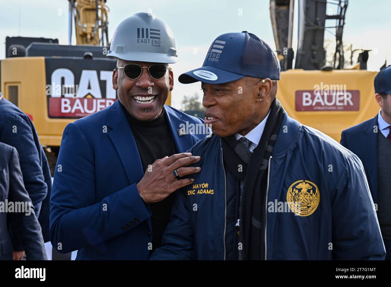 Photo by: NDZ/STAR MAX/IPx 2023 11/15/23 Ezra Knight and Mayor Eric ...