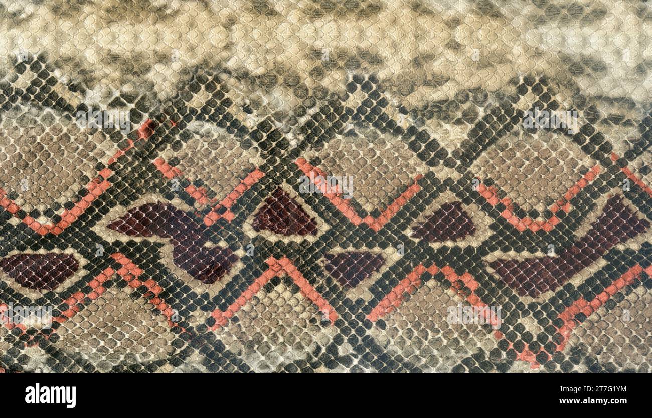 Snake skin leather textured reptile print. Pyton animal leather ...