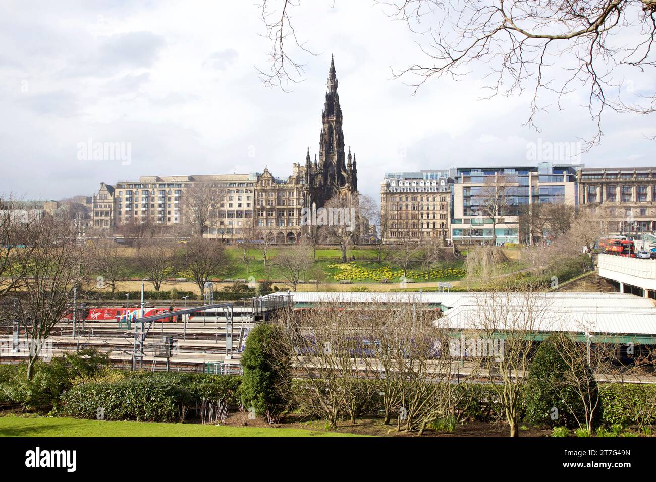 panoramic view of edinburgh city centre with train station and railway ...