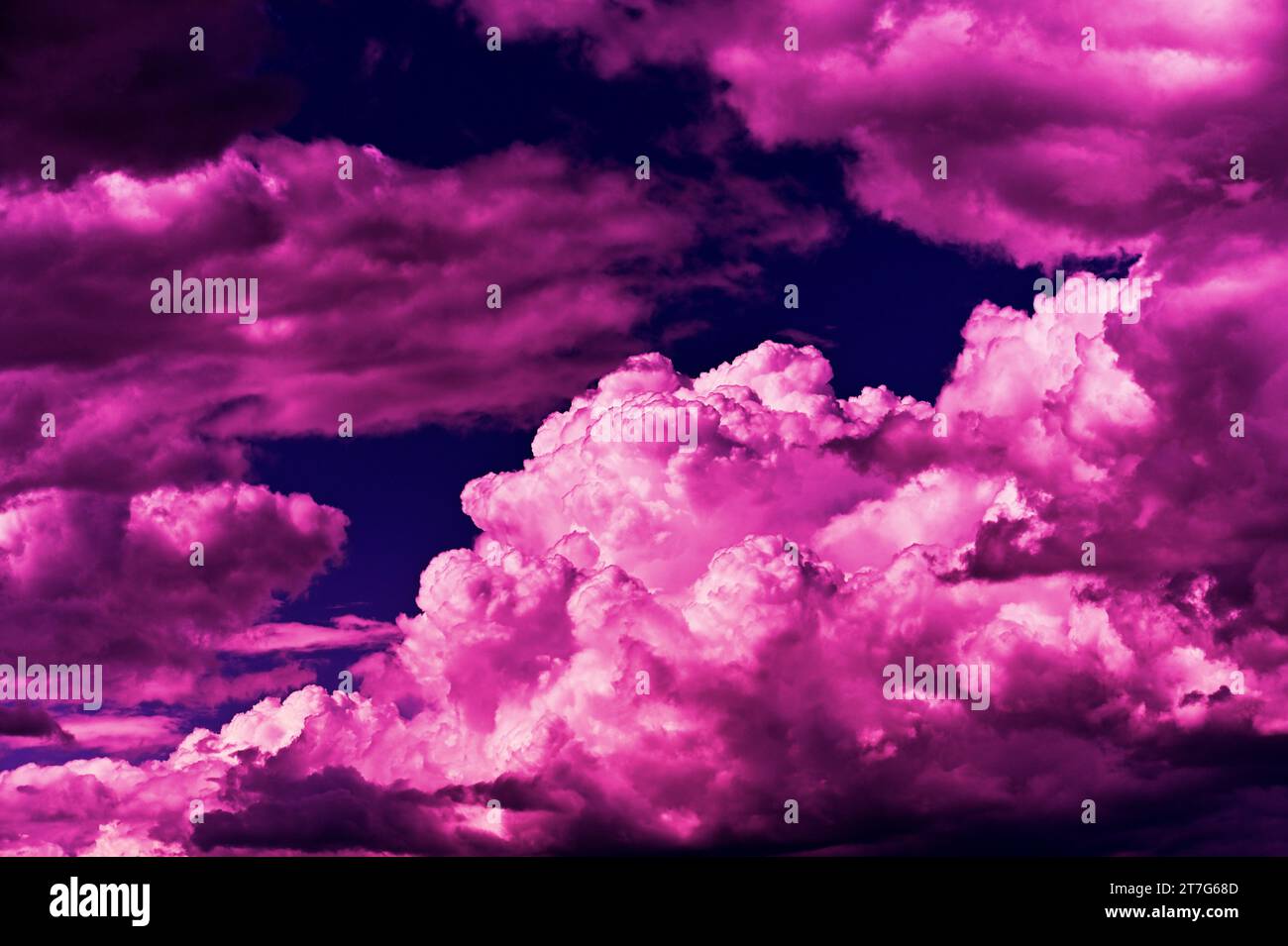 Pink violet clouds hi-res stock photography and images - Alamy