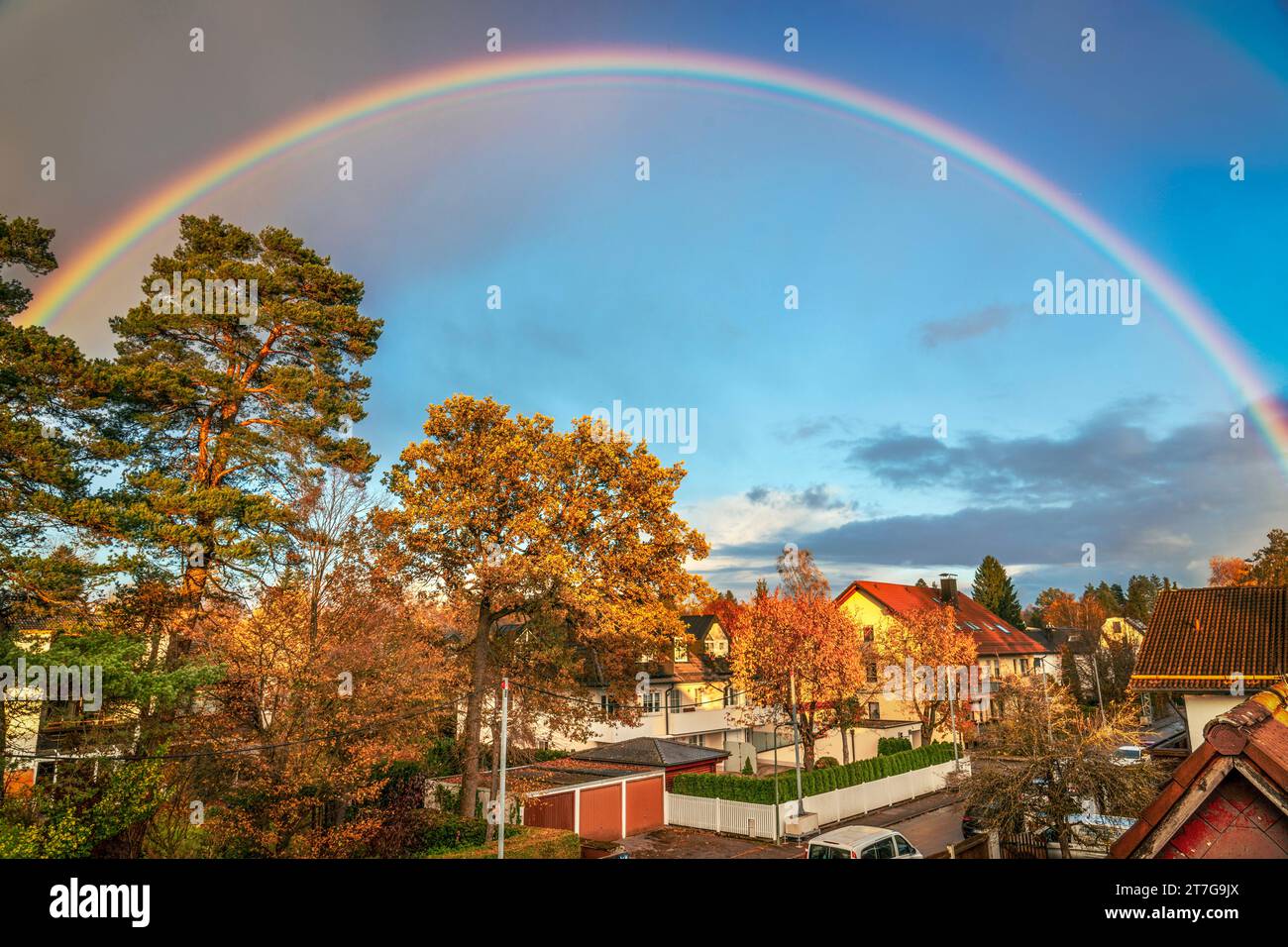 Regenbogen am himmel hi-res stock photography and images - Alamy