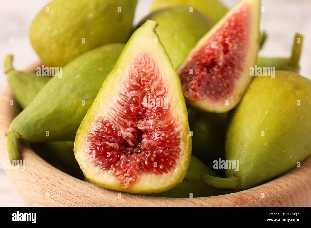 Whole cut figs in hi-res stock photography and images - Alamy
