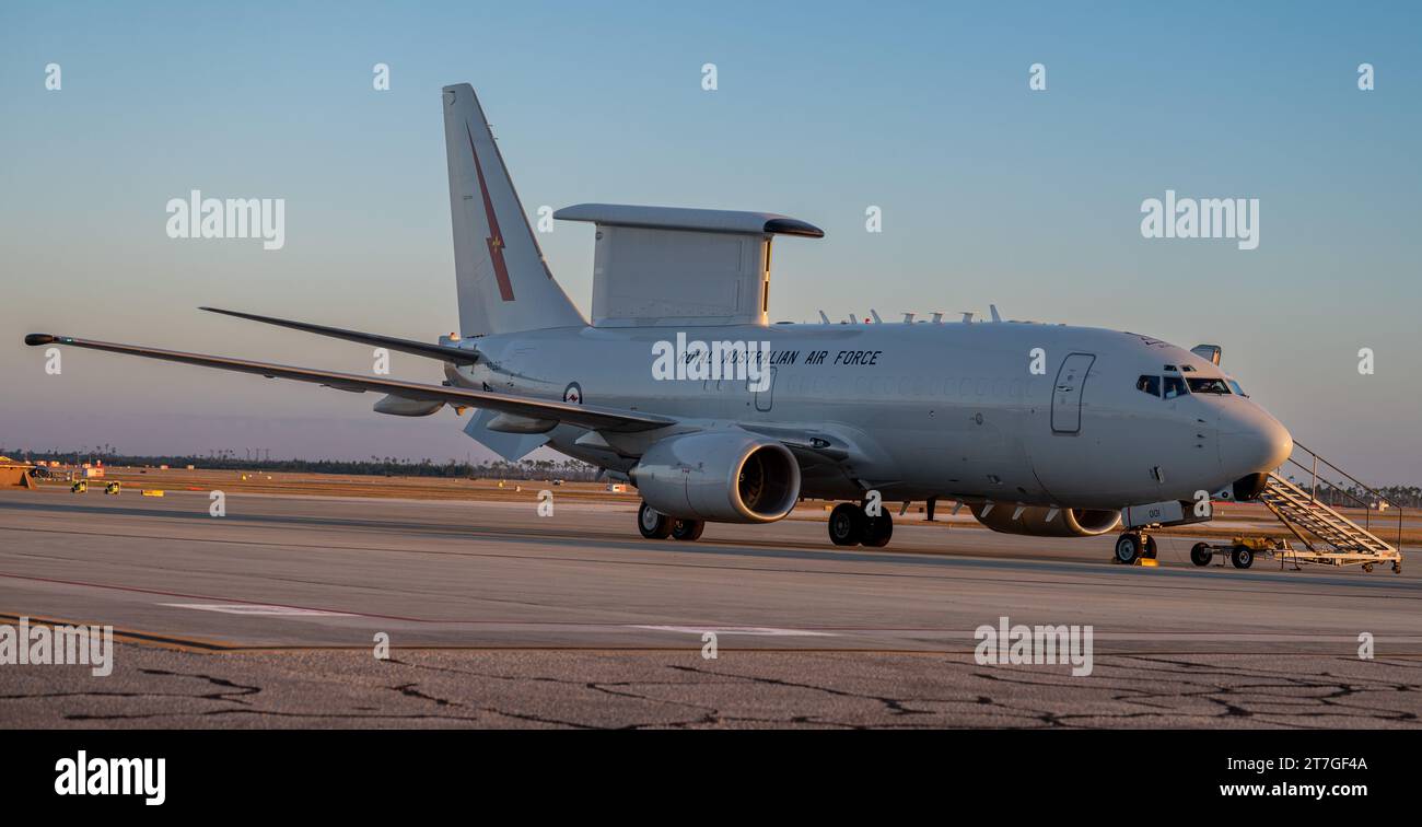 Checkered flag 24 1 hi-res stock photography and images - Alamy