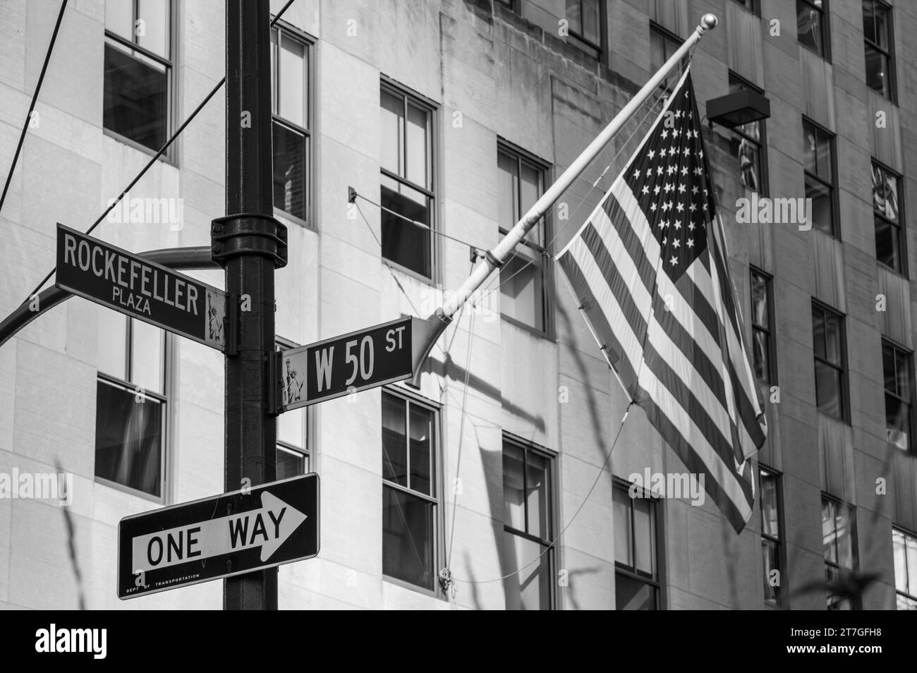 The corner of Rockefeller Plaza and West 50th Street Stock Photo - Alamy