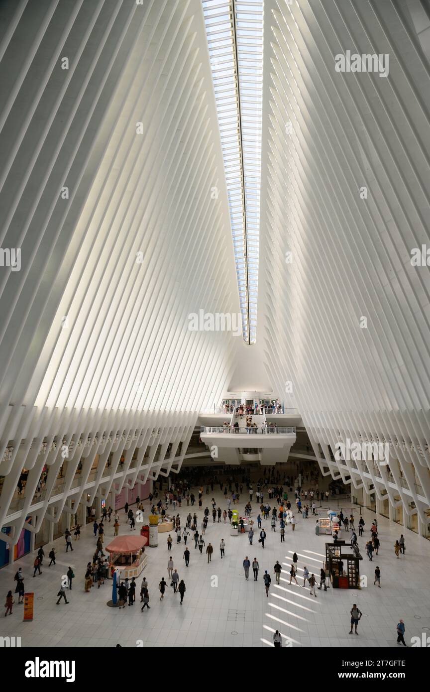 Inside the Oculus Mall in New York City Stock Photo - Alamy