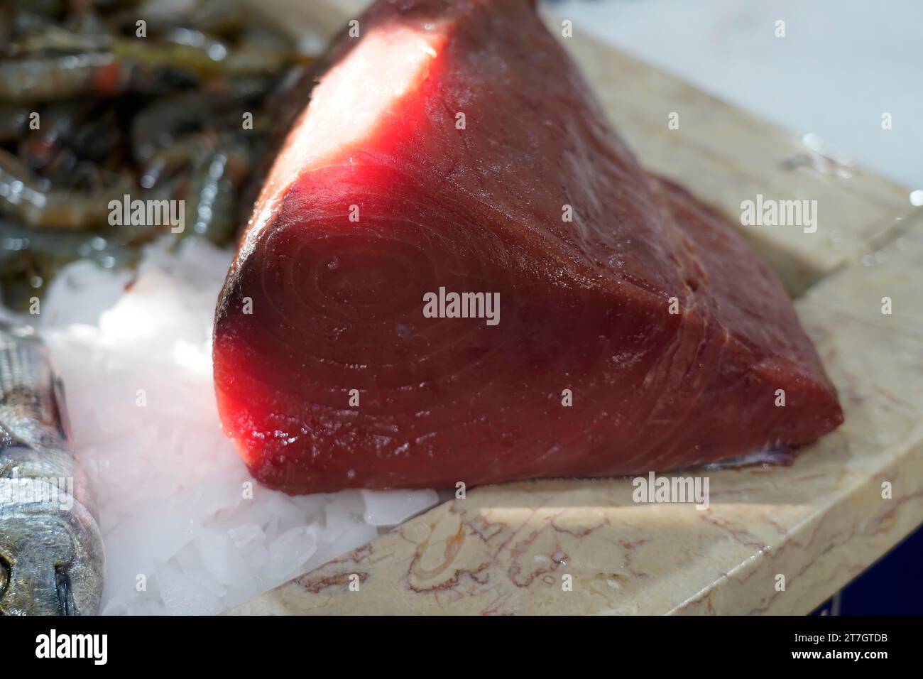 Tuna, Fresh raw fish, Seafood, Fish market hall, Market hall, Lagos ...