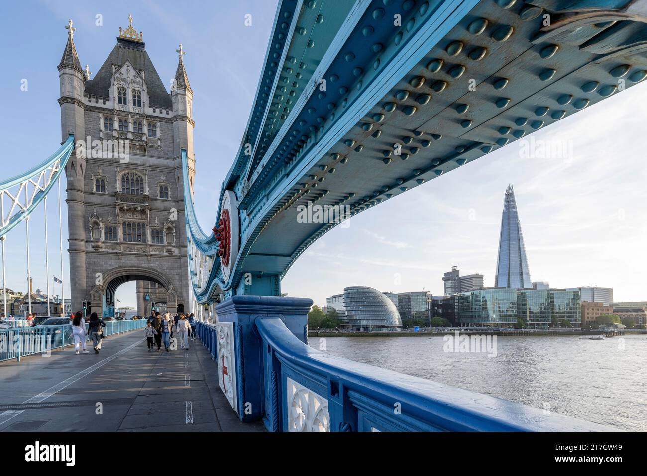 Thames, Tower Bridge, The Shard, glass skyscraper, London, Great ...