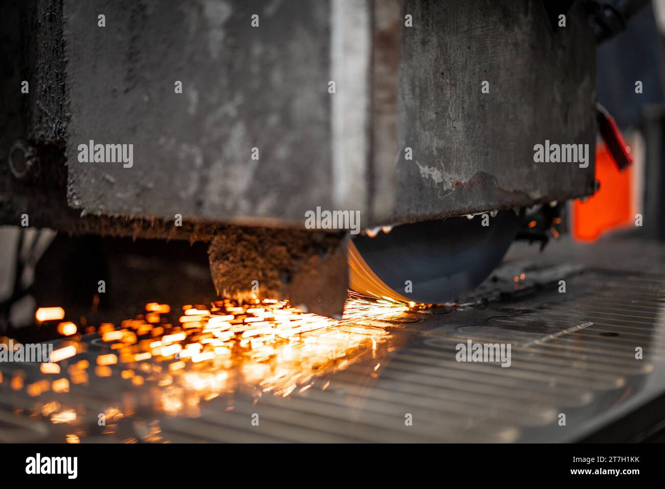 Metal industrial factory machines of the numerical control sector, CNC ...