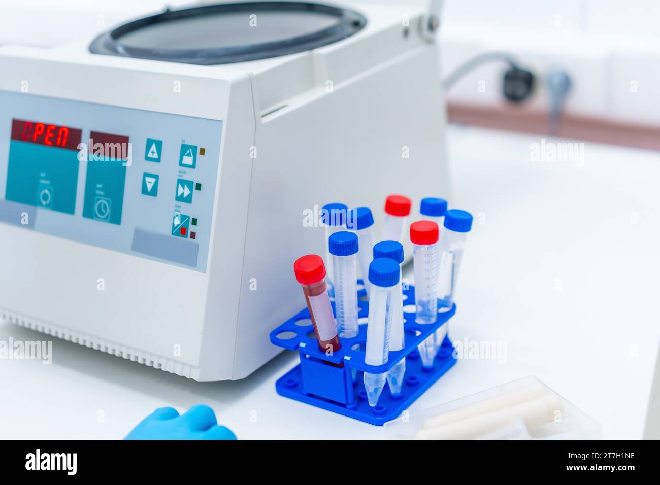 Genetic test hi-res stock photography and images - Alamy