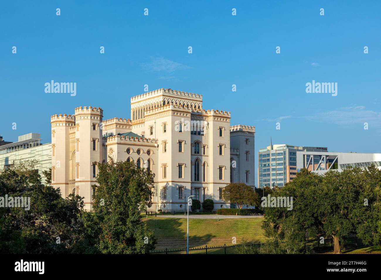 Old state capitol museum baton rouge hi-res stock photography and ...