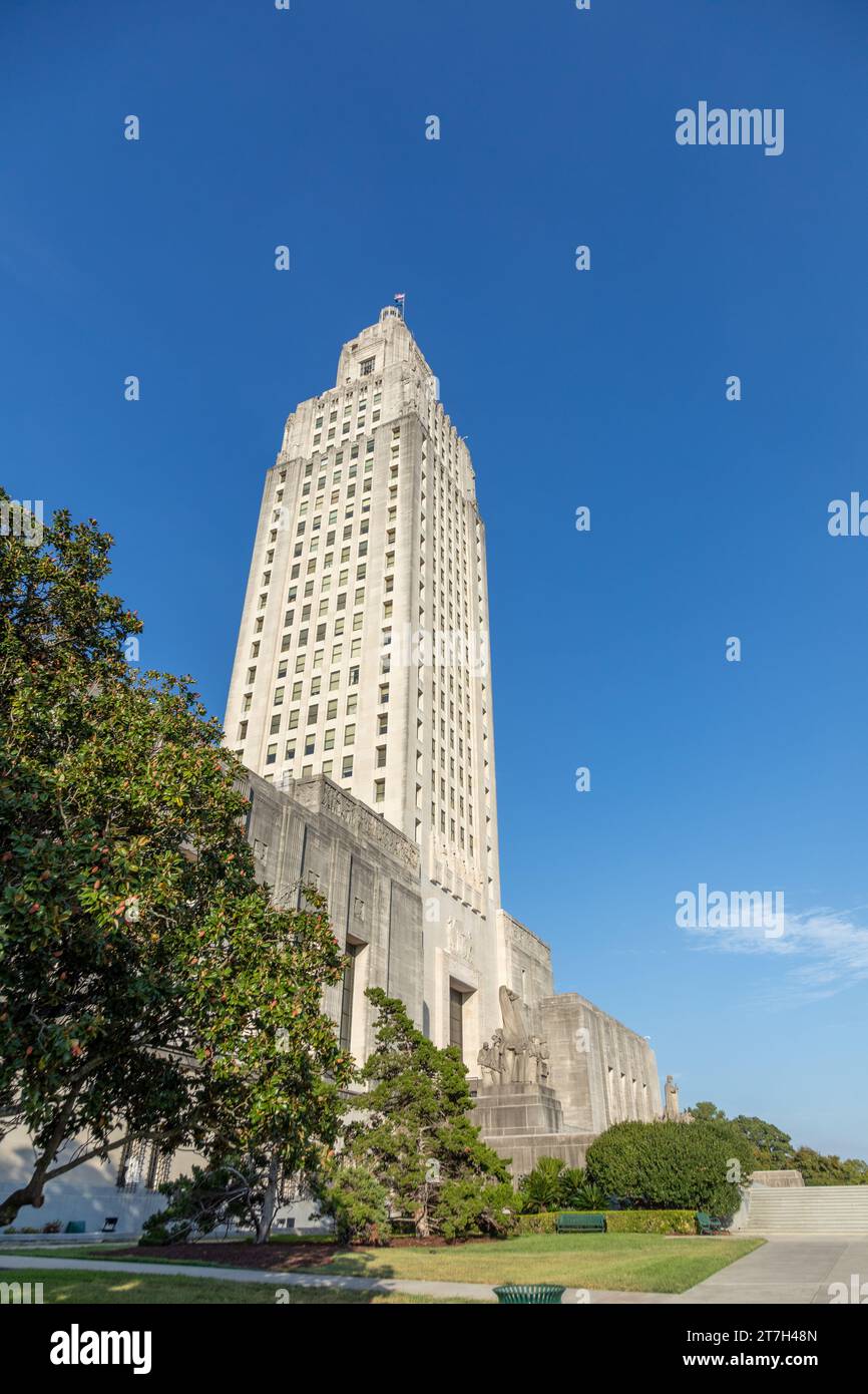 Capitol building in downtown baton hi-res stock photography and images ...