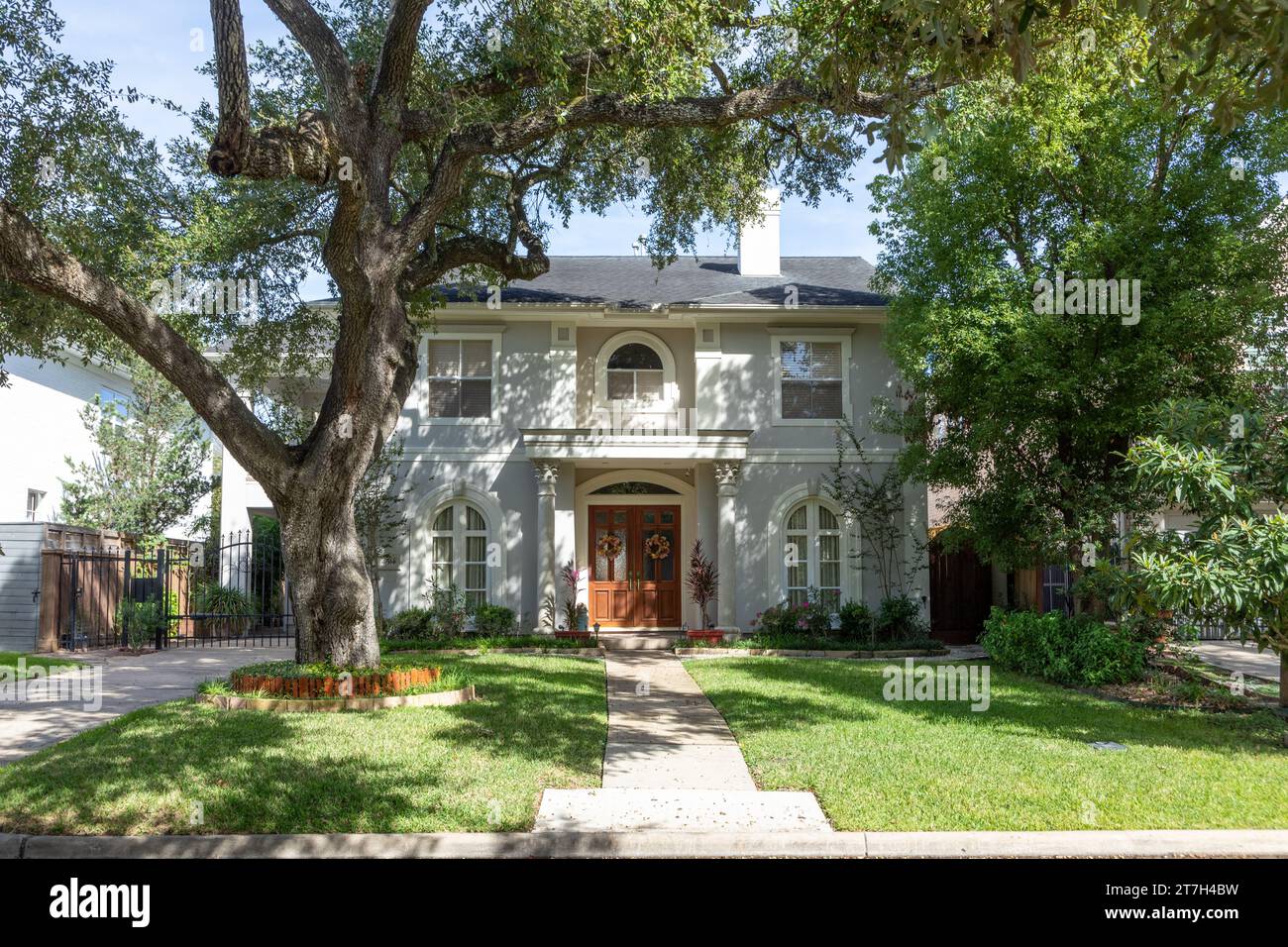 old historic brick houses in suburban area of Houston, a preferred ...