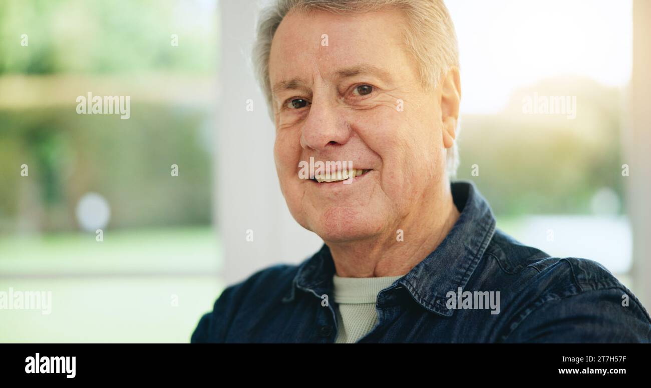 Face of house hi-res stock photography and images - Alamy