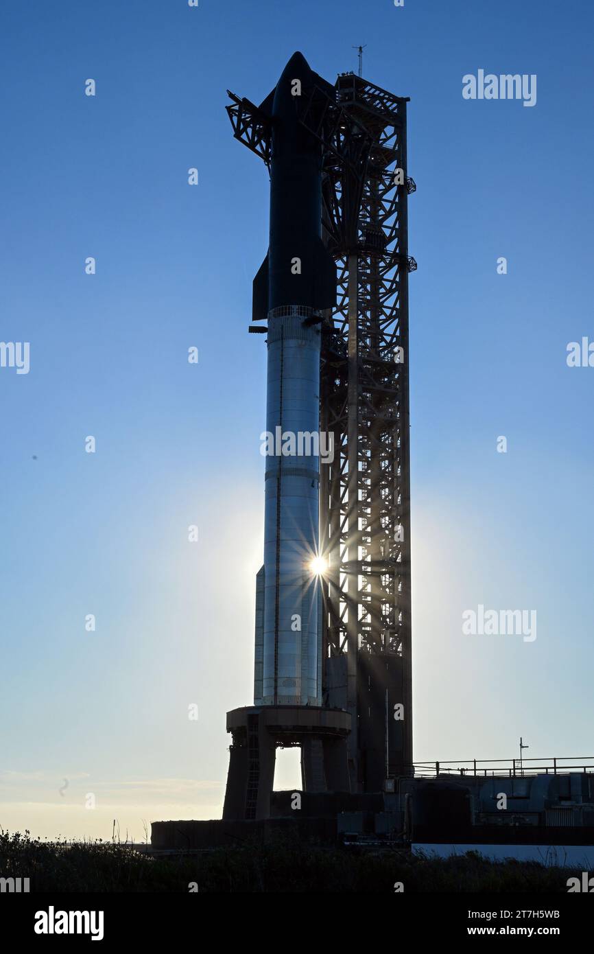 Spacex super heavy starship hi-res stock photography and images - Alamy