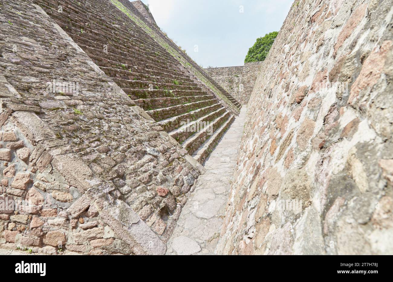 Tenayuca pyramid hi-res stock photography and images - Alamy
