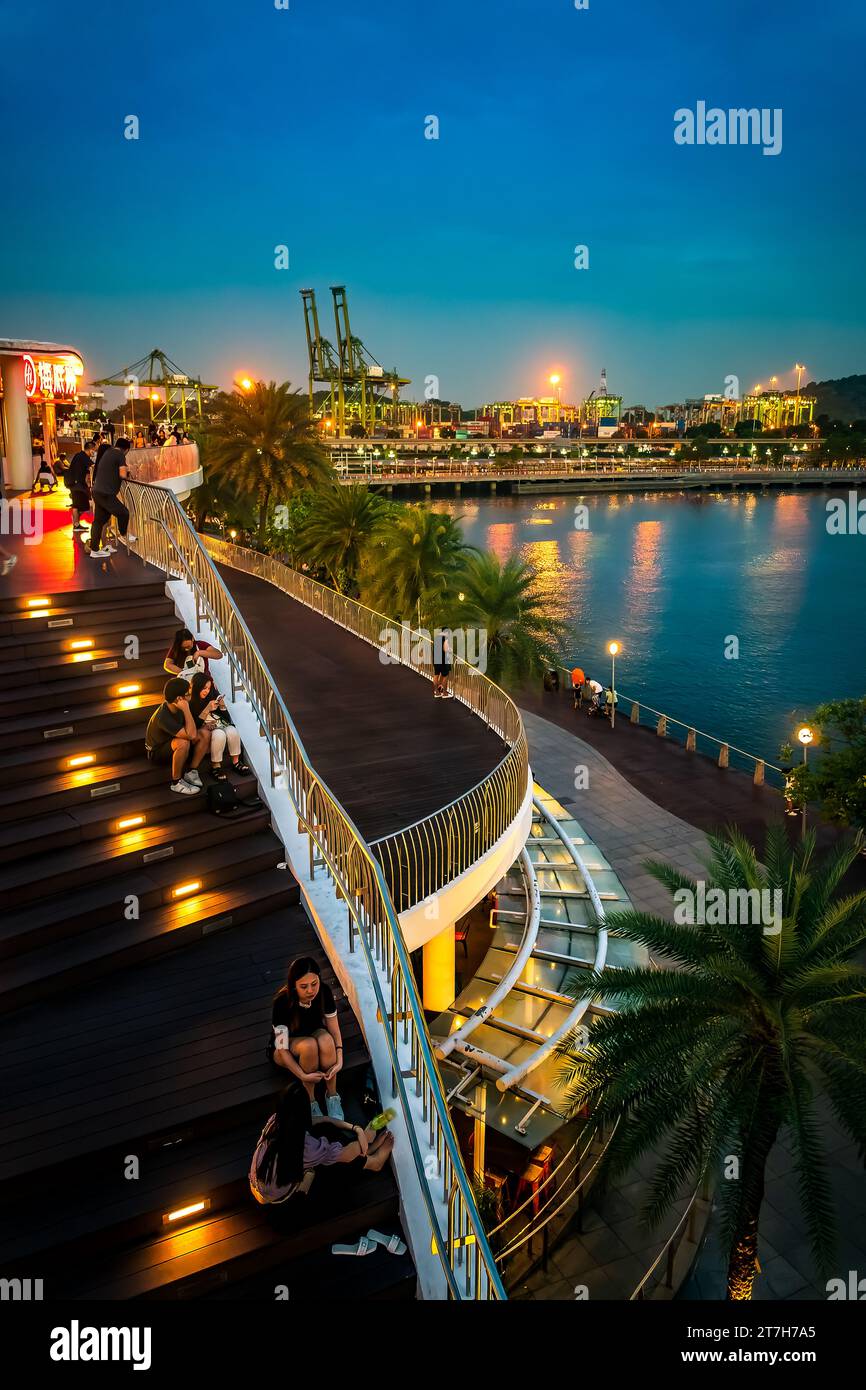 VivoCity shopping mall near Sentosa island, Singapore Stock Photo - Alamy
