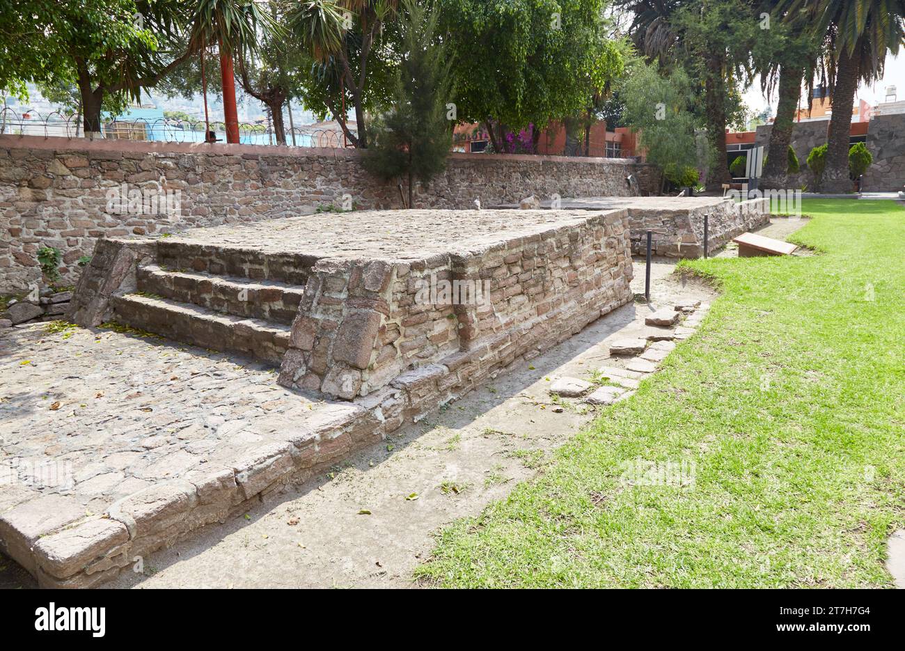 Tenayuca pyramid hi-res stock photography and images - Alamy