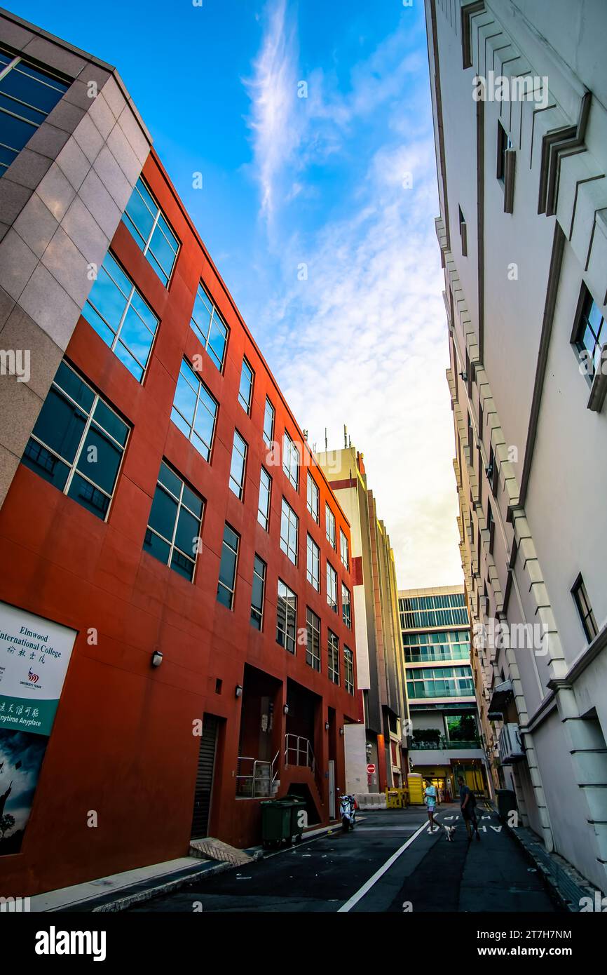 A street in Central Singapore located in the Museum Planning Area Stock Photo - Alamy