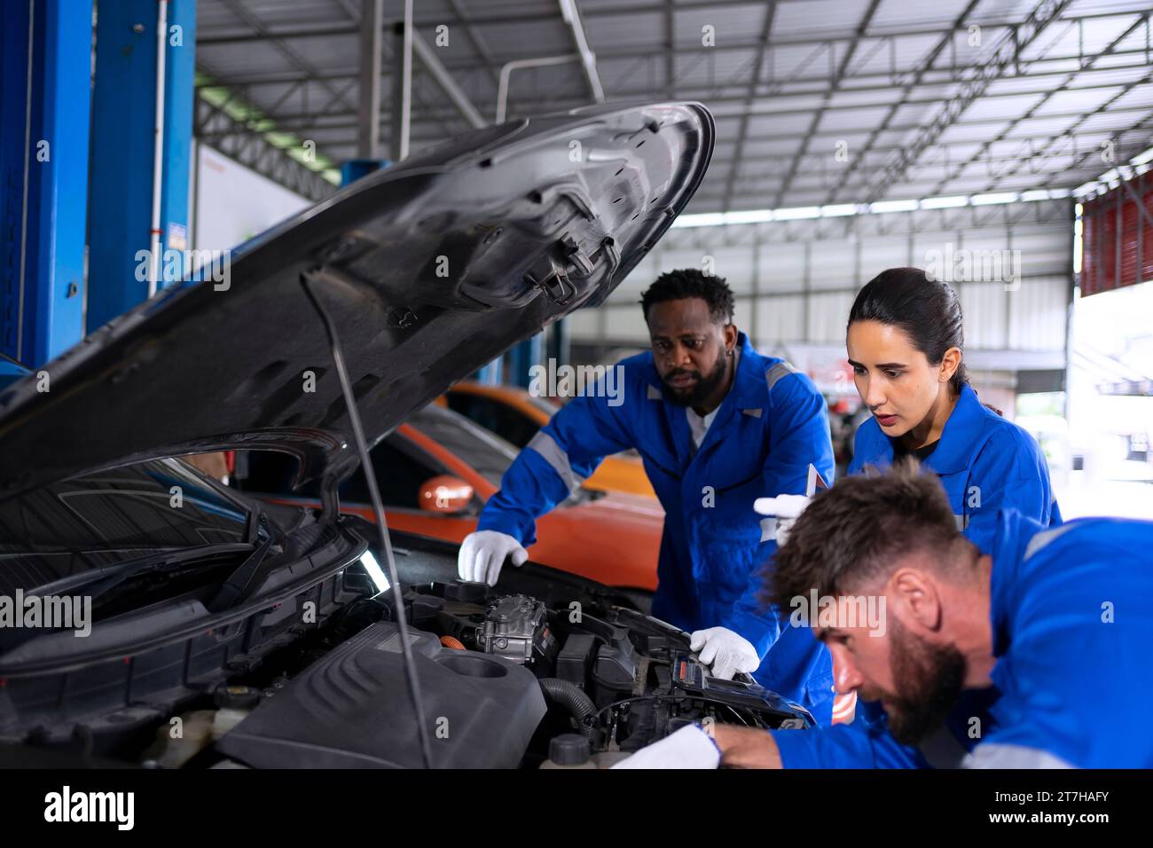 Auto engineering hi-res stock photography and images - Alamy