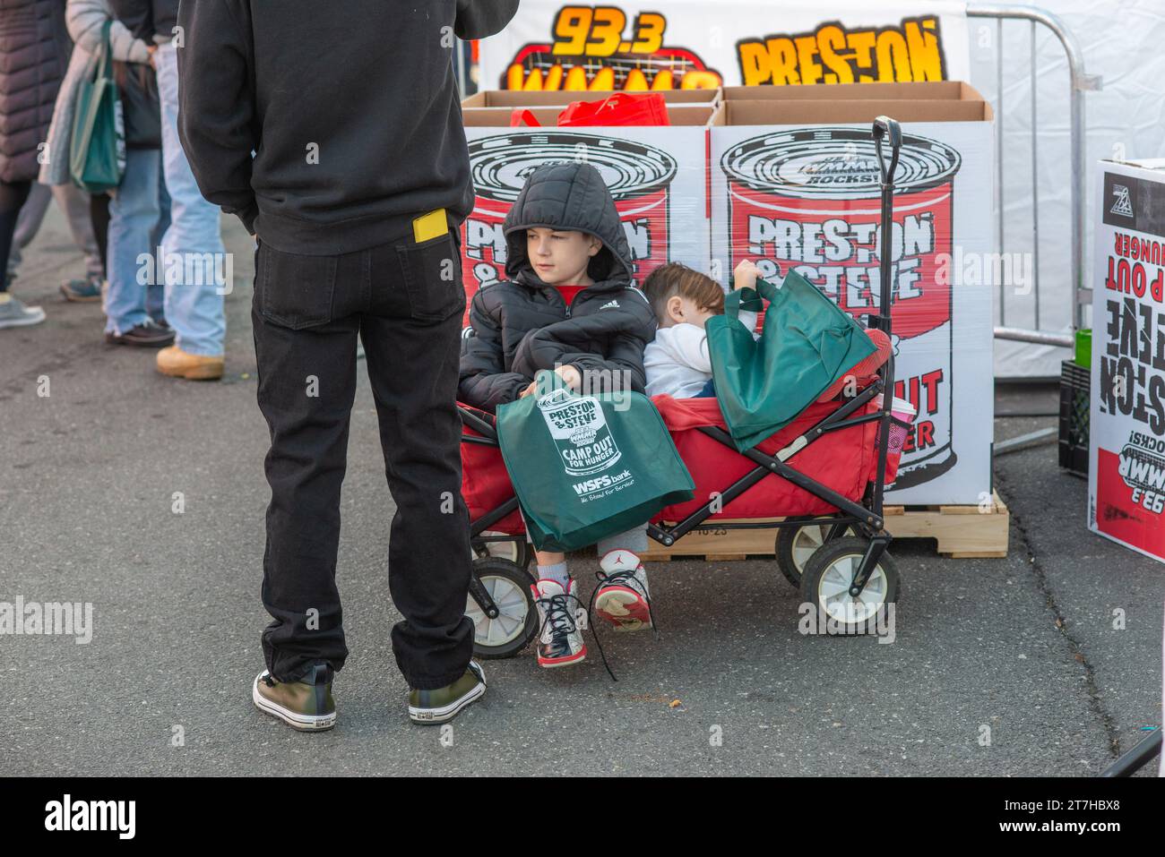 Xfinity center hi-res stock photography and images - Alamy