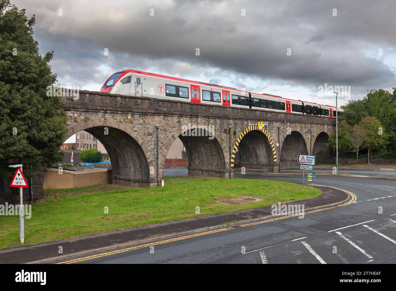 Transport For Wales class 231 Stadler FLIRT DMU train 231008 crossing ...