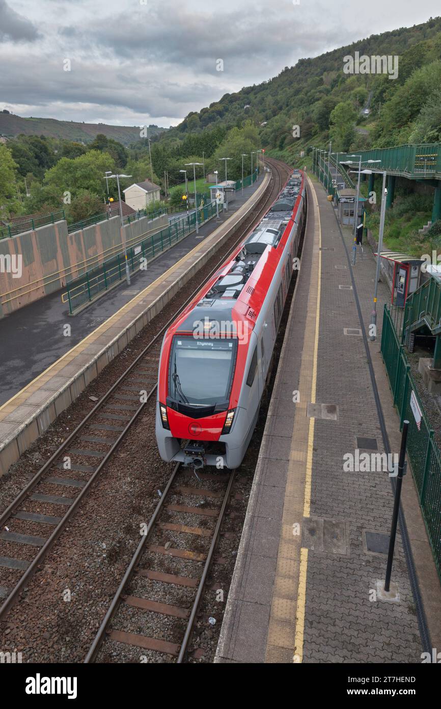 Transport For Wales class 231 Stadler FLIRT DMU train 231009 at Tir ...