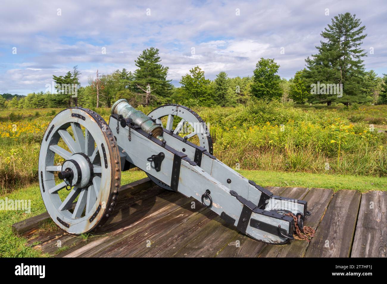 Revolutionary war artillery position hi-res stock photography and ...