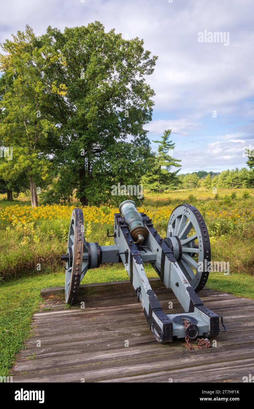 Revolutionary war artillery position hi-res stock photography and ...