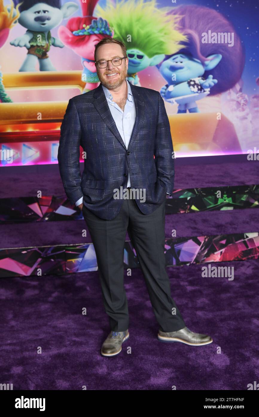 Hollywood, USA. 15th Nov, 2023. Walt Dohrn arrives at the Trolls Band ...