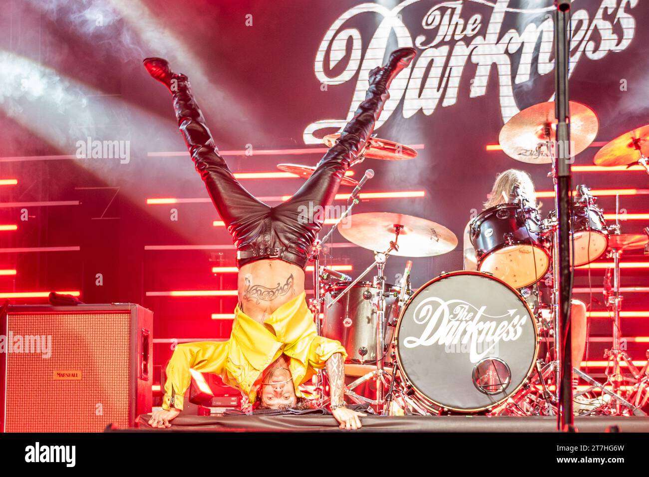 Justin Hawkins (The Darkness Stock Photo - Alamy