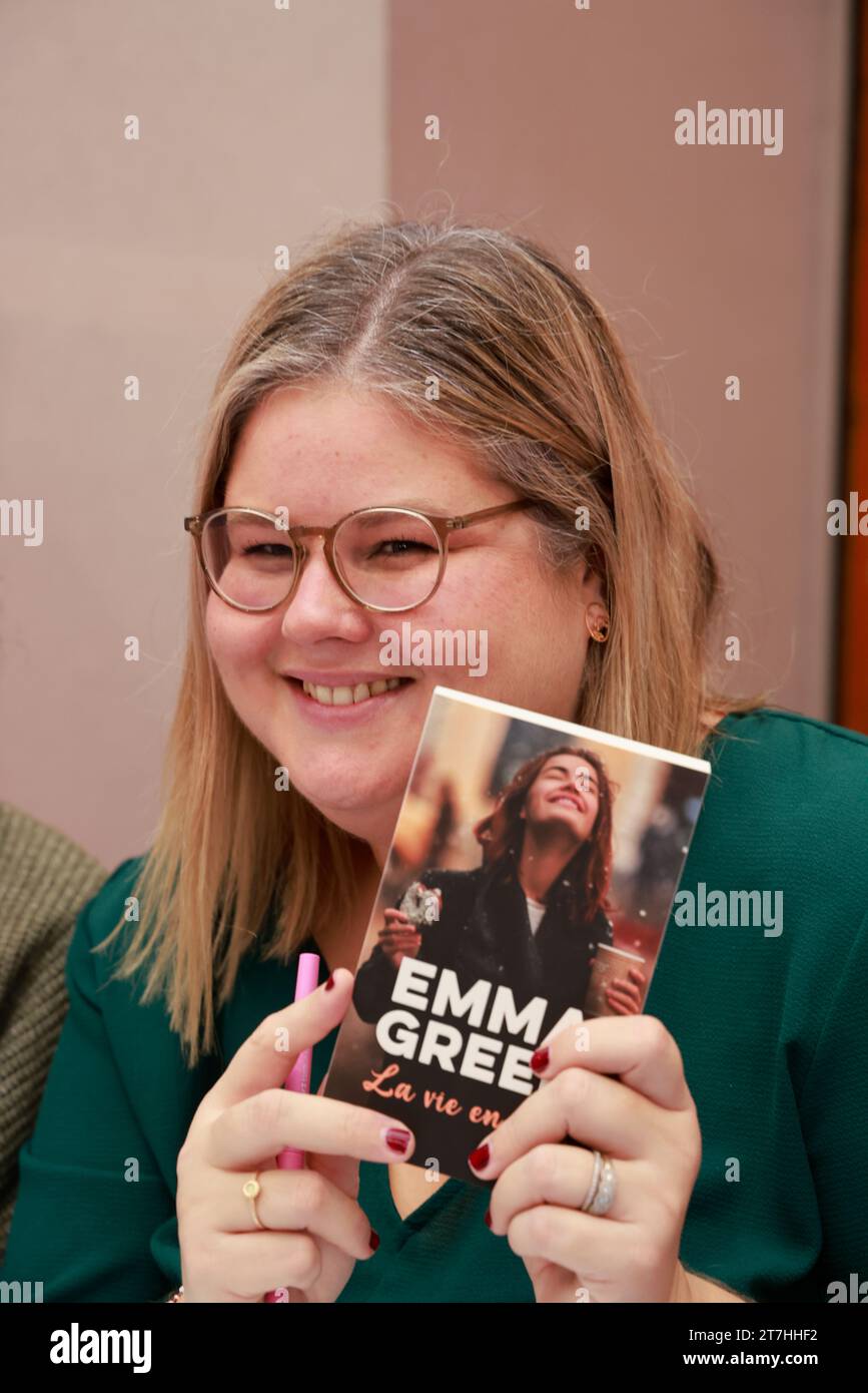 Emma grenn hi-res stock photography and images - Alamy