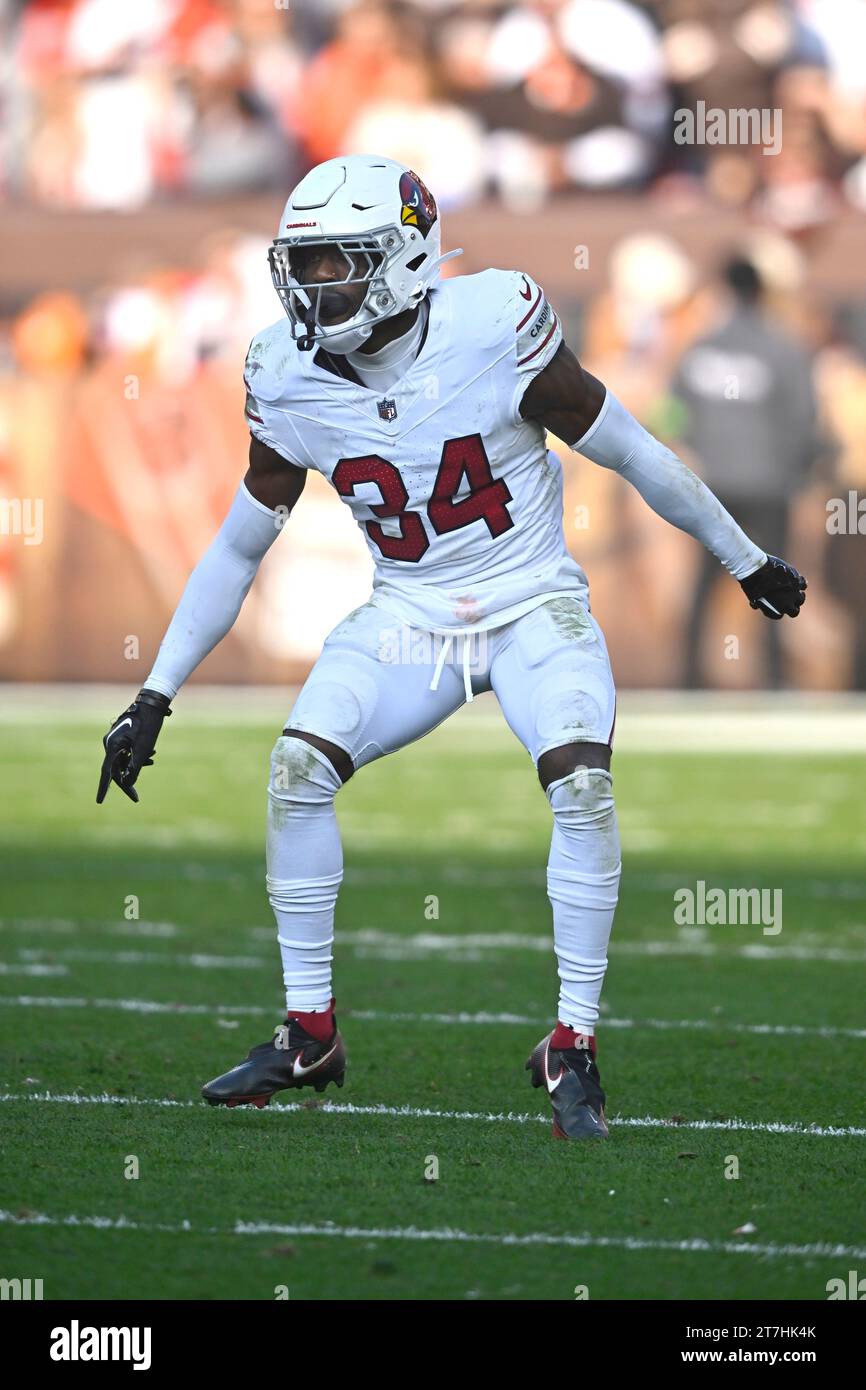 Arizona Cardinals safety Jalen Thompson (34) defends during an NFL ...