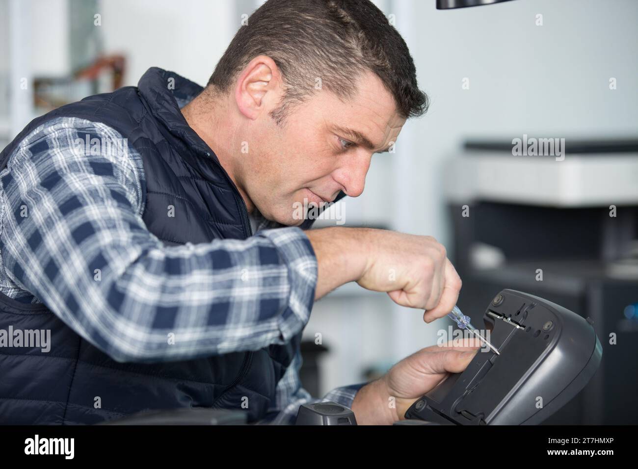 Phone line installation and repair hi-res stock photography and images ...