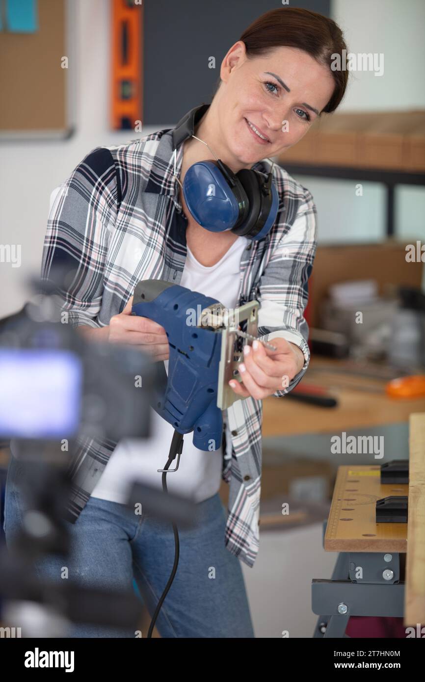 Blogger diy hi-res stock photography and images - Alamy