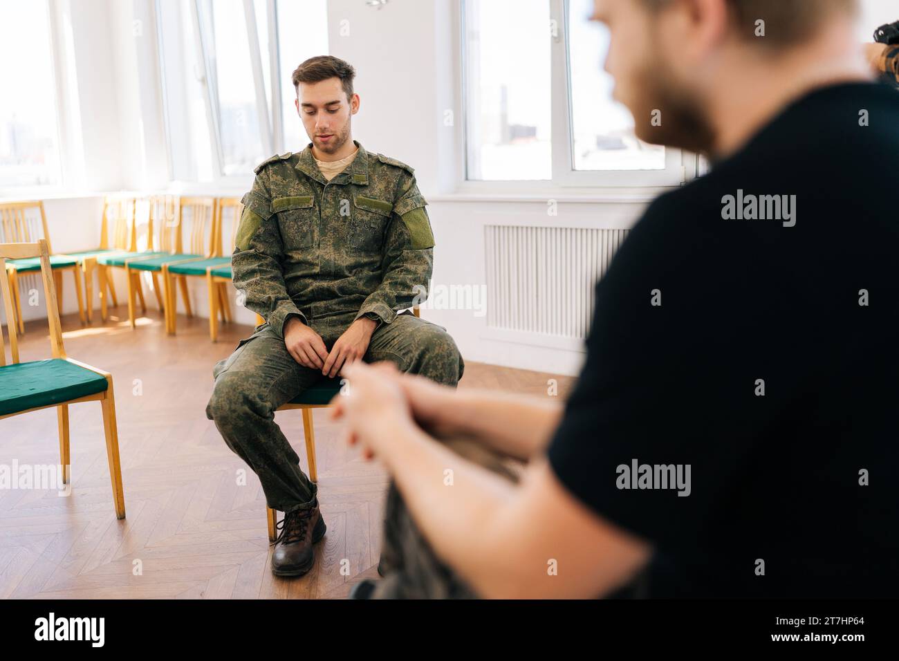 Veterans group therapy hi-res stock photography and images - Alamy