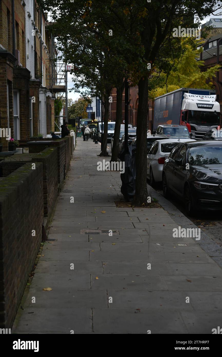 Lots road auction house hi-res stock photography and images - Alamy