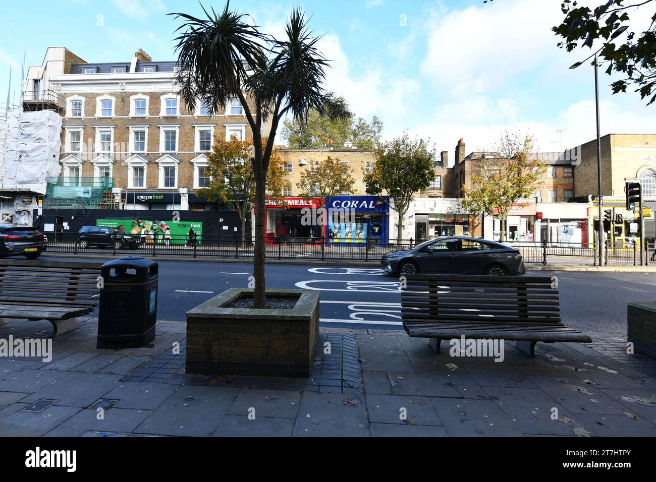 Nottinghill gate london hi-res stock photography and images - Alamy