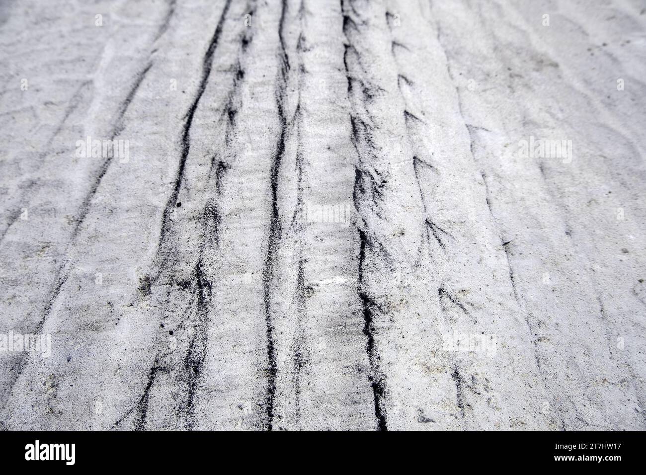 Skid marks accident hi-res stock photography and images - Alamy