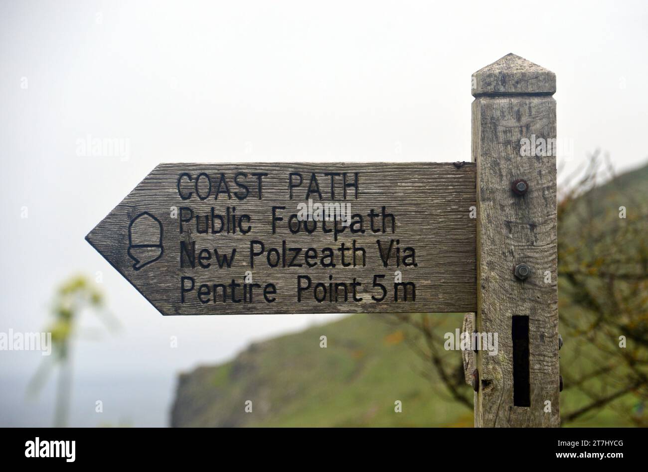 Polzeath from coastal path hi-res stock photography and images - Alamy