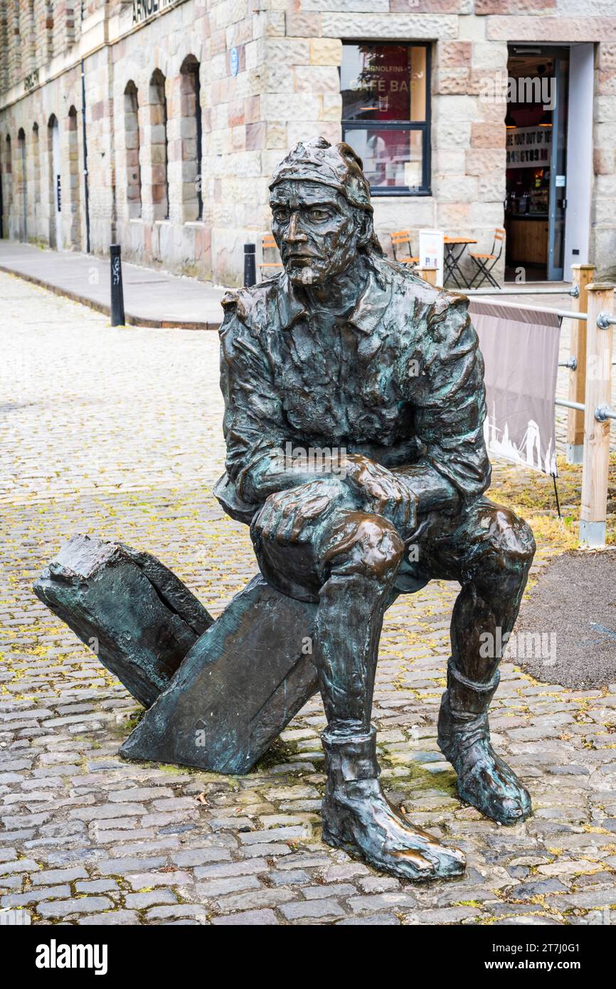 Statue (1985) by Stephen Joyce of John Cabot (Giovanni Caboto), the ...