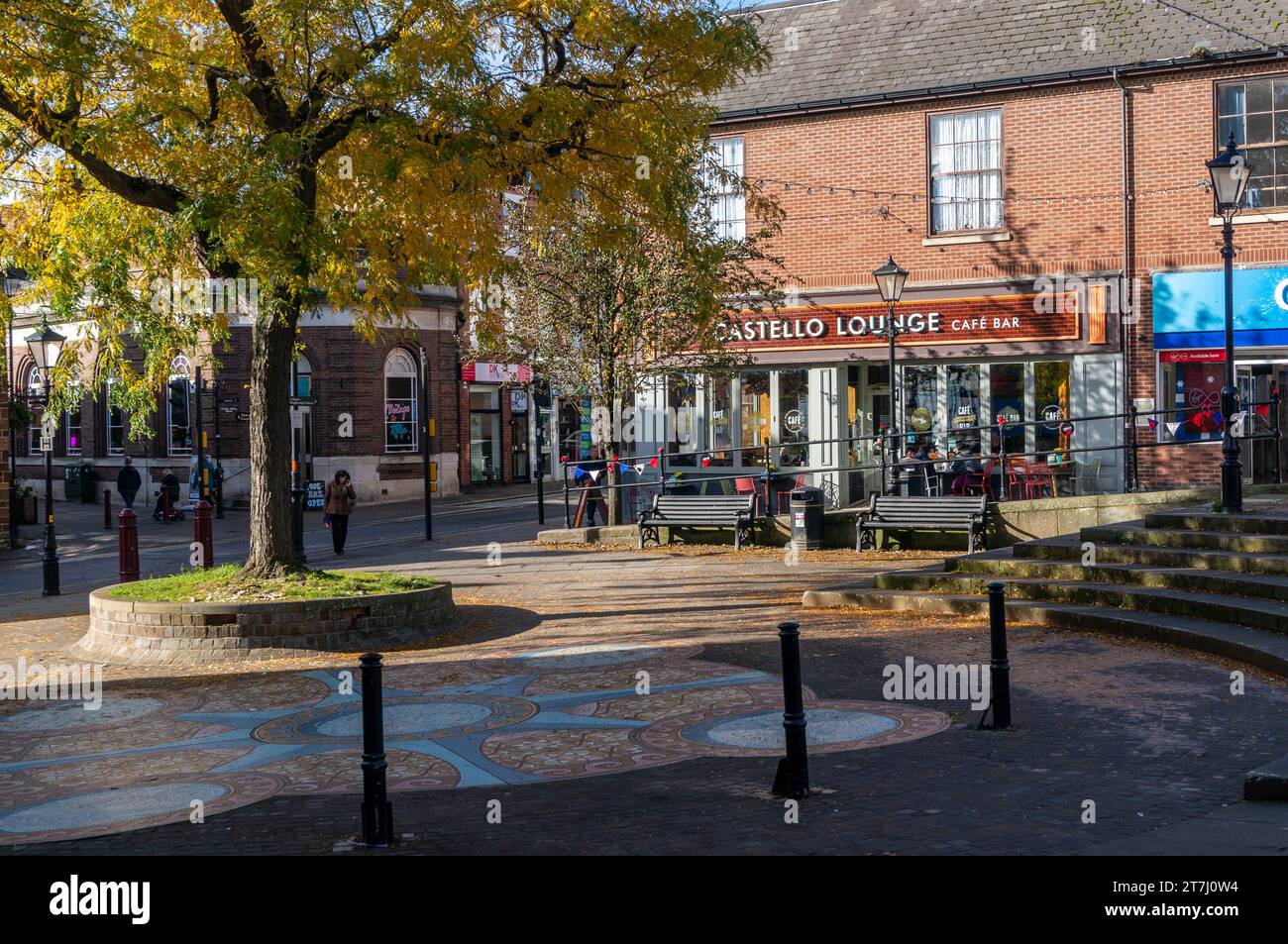 Street scene, town centre, Wellingborough, Northamptonshire, UK Stock ...