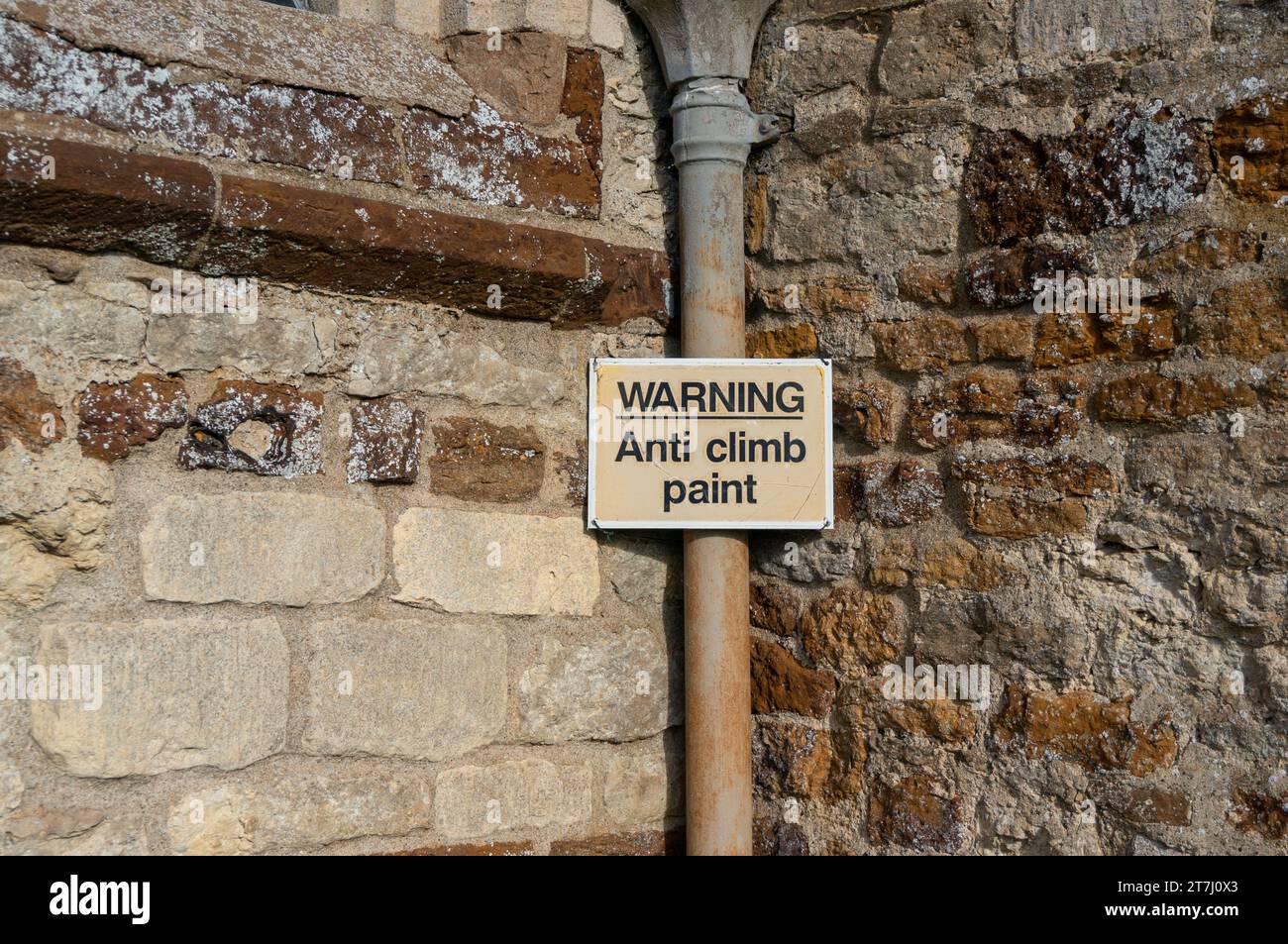 Anti climb hi-res stock photography and images - Alamy