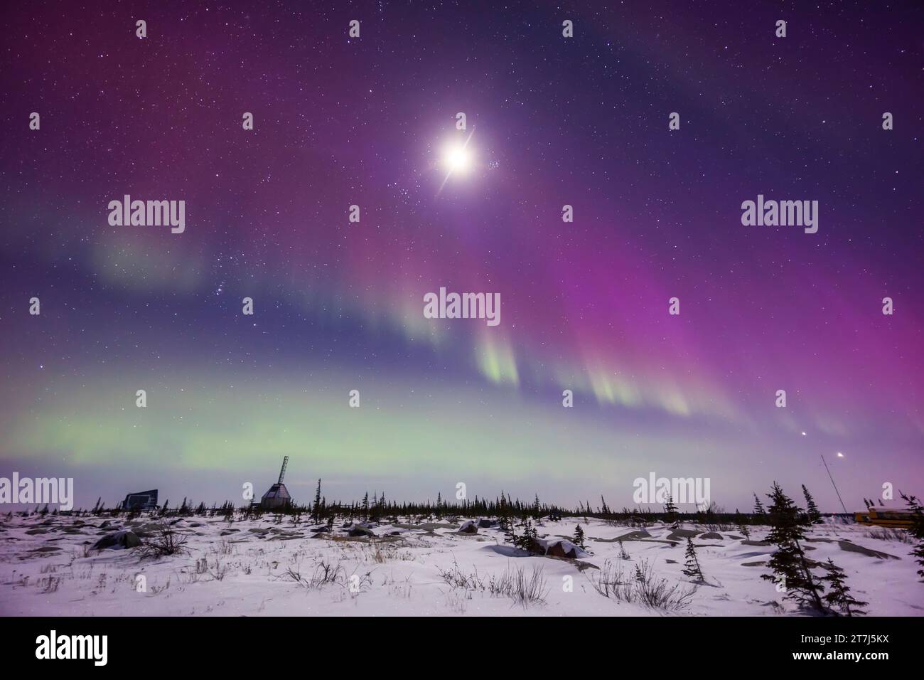 Auroral curtain hi-res stock photography and images - Alamy