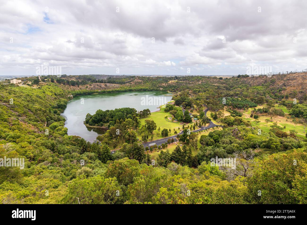 Valley Lake viewed from the Potters Point Lookout on a day, Mount ...