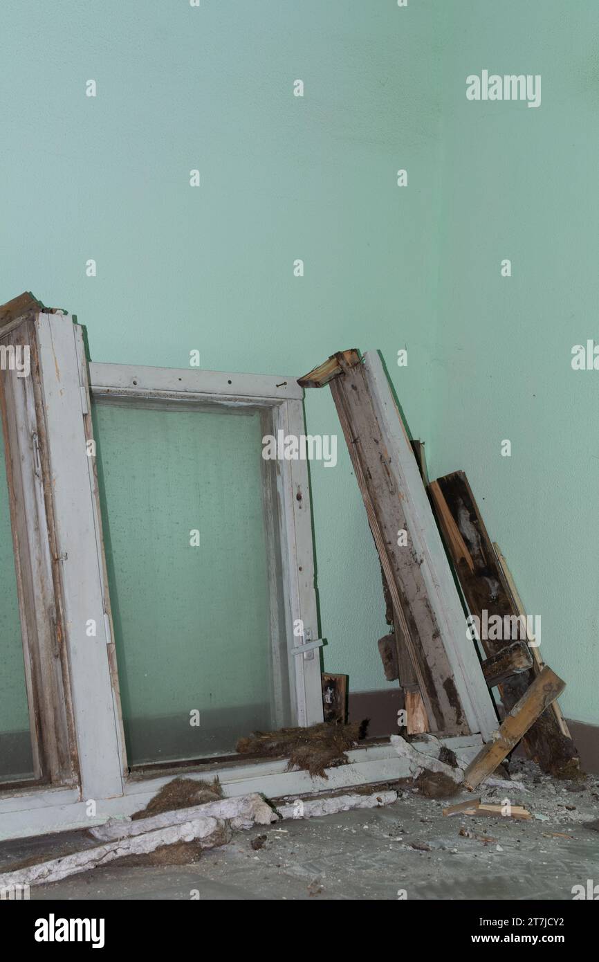 Replacement of old windows. Replacement of old wooden windows with ...